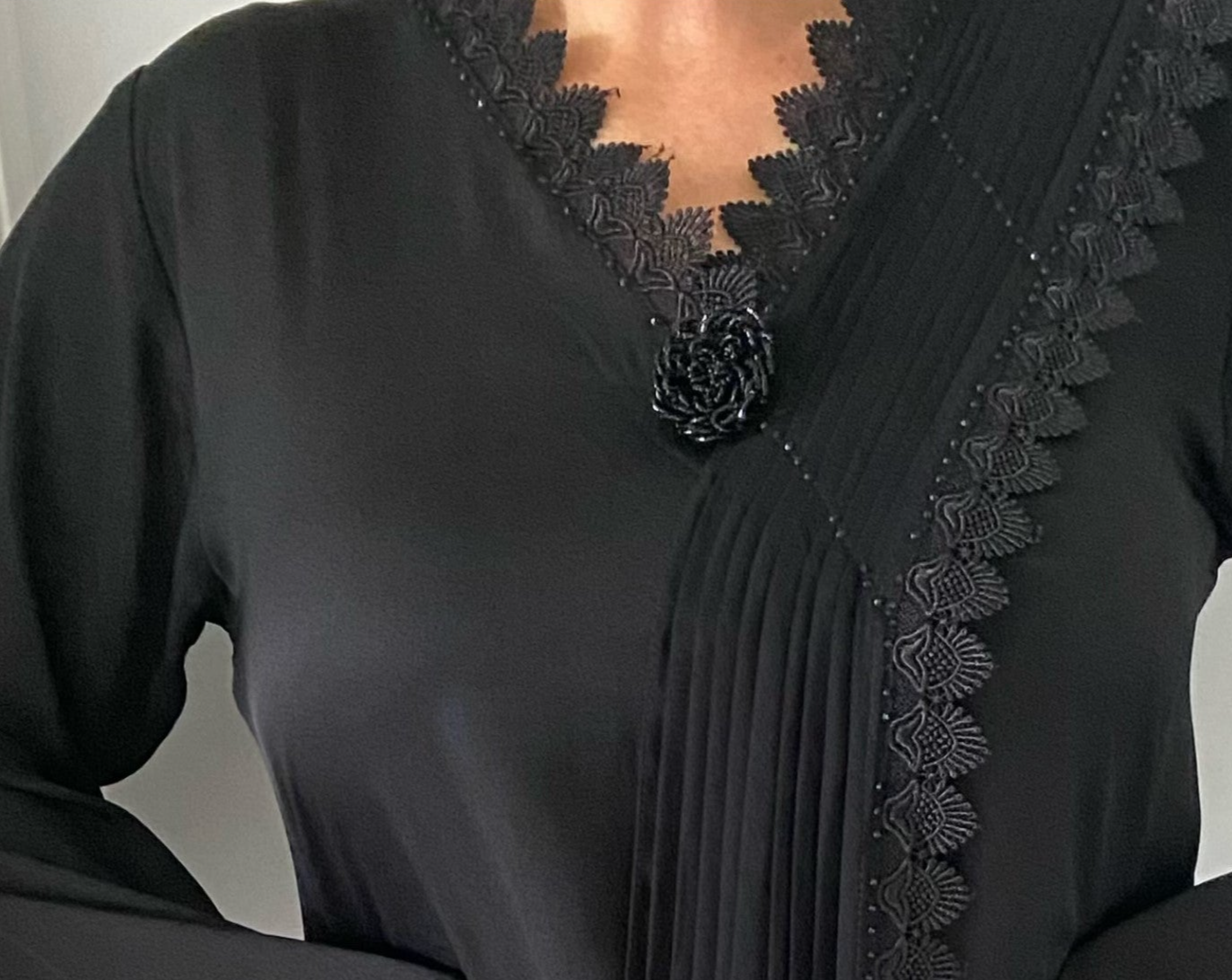 Qatari Black Abaya – TTP